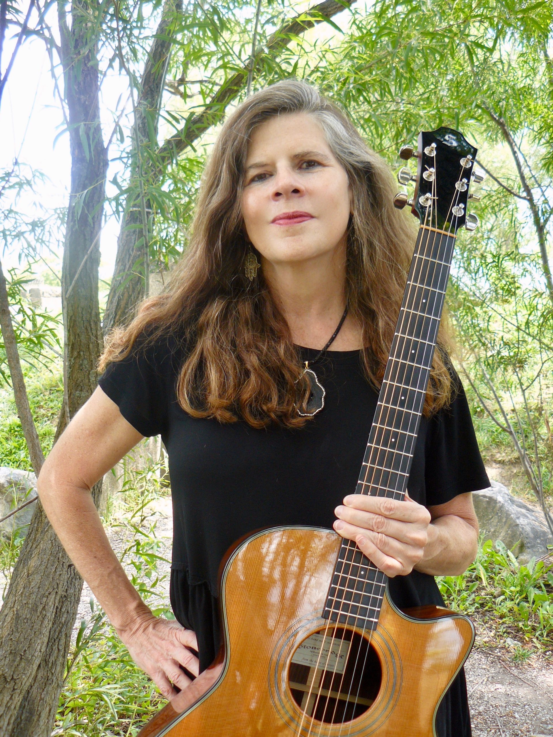 US music composer Michelle Qureshi - Artists - Furch Guitars